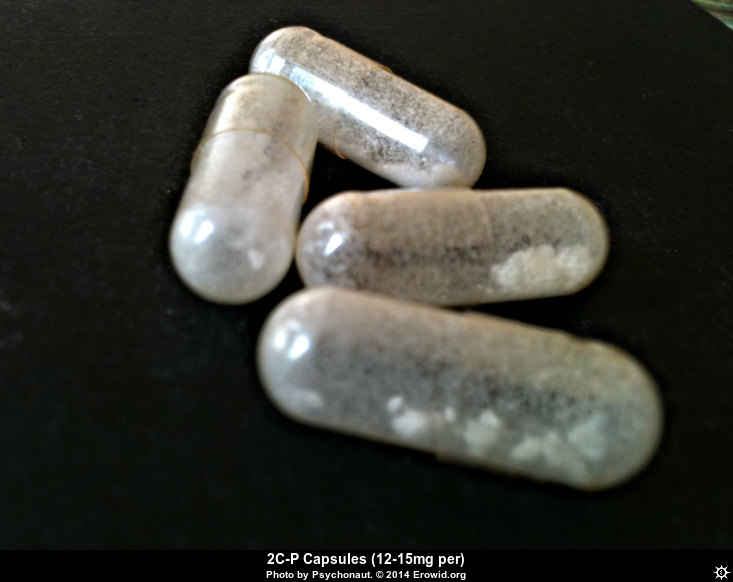 Erowid Chemicals Vaults : Images : 2cp capsules _i2014e0316_disp